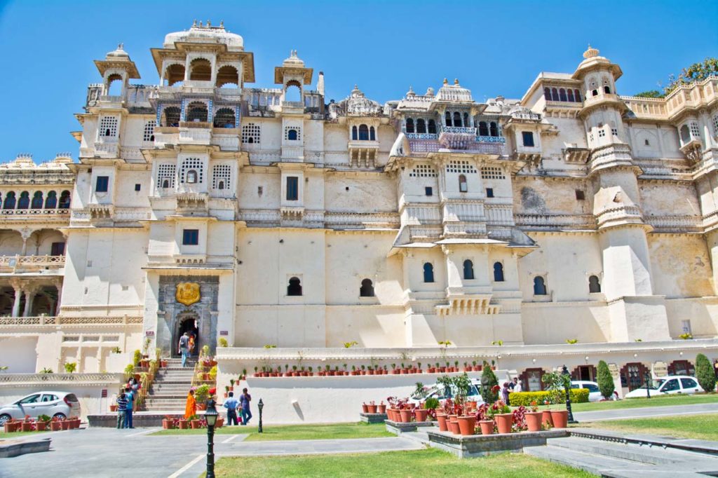 Places to visit in Udaipur - The City of Lakes - My Simple Sojourn