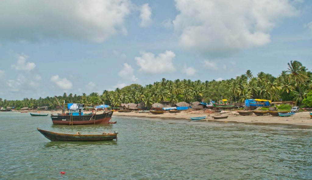 Visiting Beaches in Malvan & Other things to do in Malvan - My Simple ...