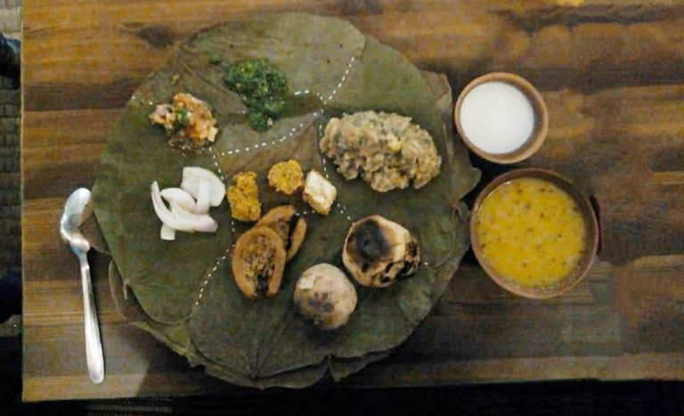 Street food of Varanasi and Other places to eat - My Simple Sojourn